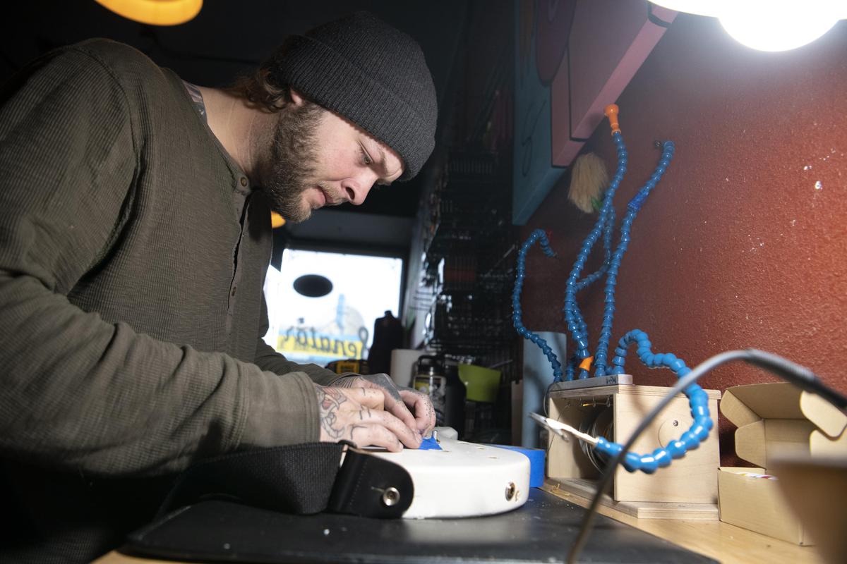 Family-owned music stores keep Spokane sounding good – Amend Music Center